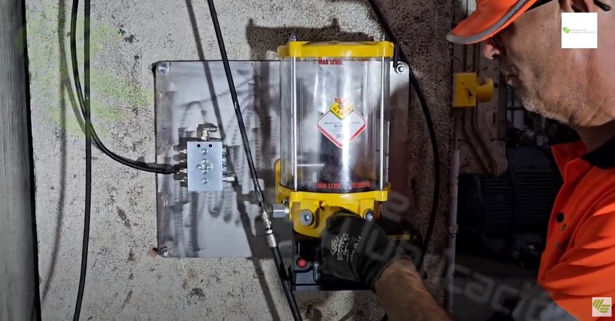 PUESTA A PUNTO SISTEMAS DE ENGRASE RAASM